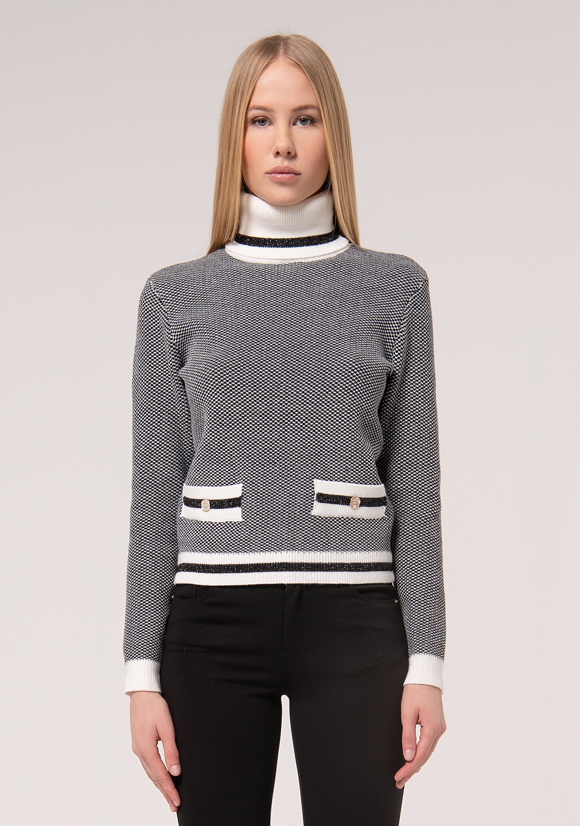 Knitwear regular fit with double color jacquard effect FR24WT7048K459F8 ...