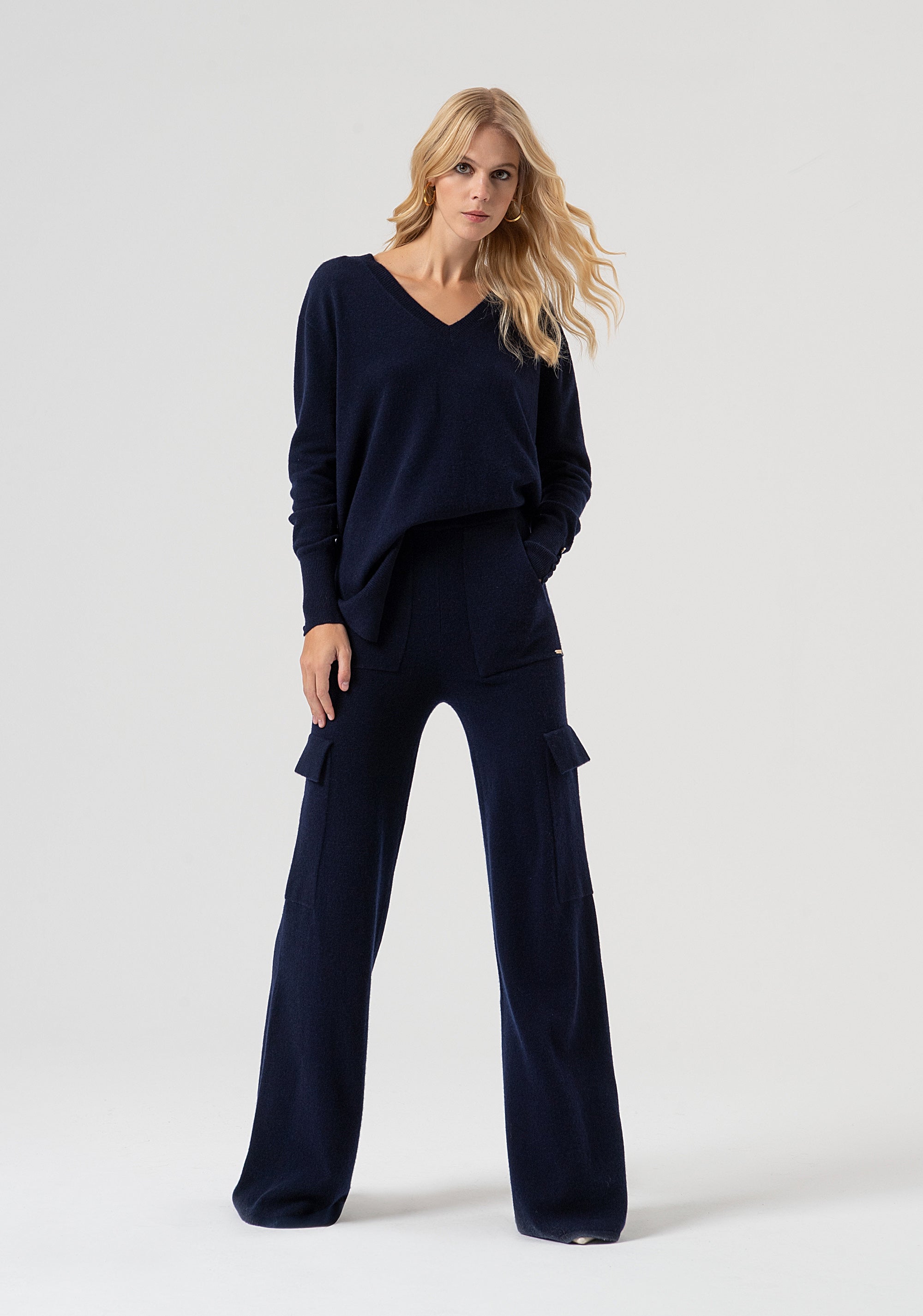 Knitted pant flare made in wool FR25WVC009K47301 FRACOMINA